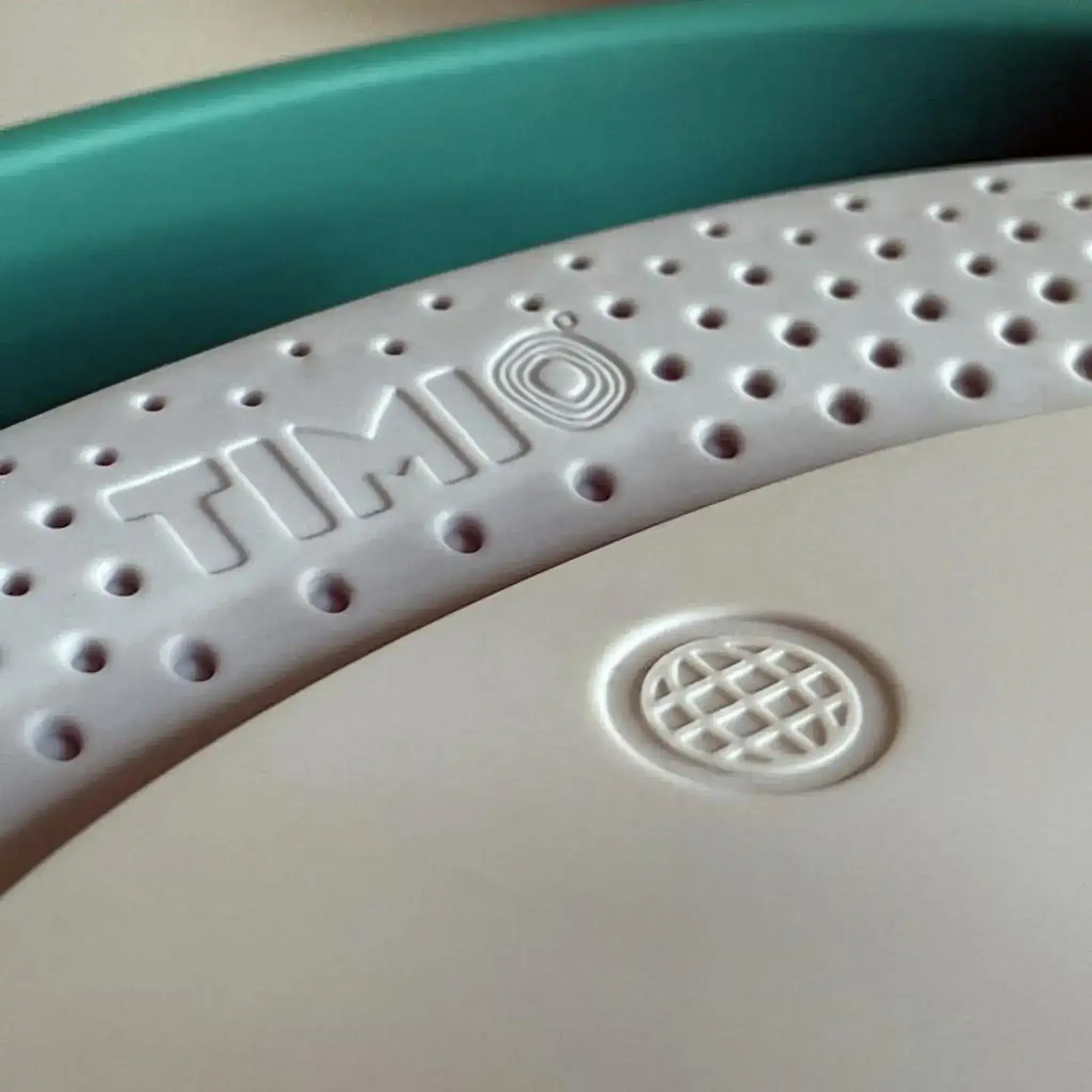 Timio Player with 5 Discs in 8 Languages | Toybox Tales